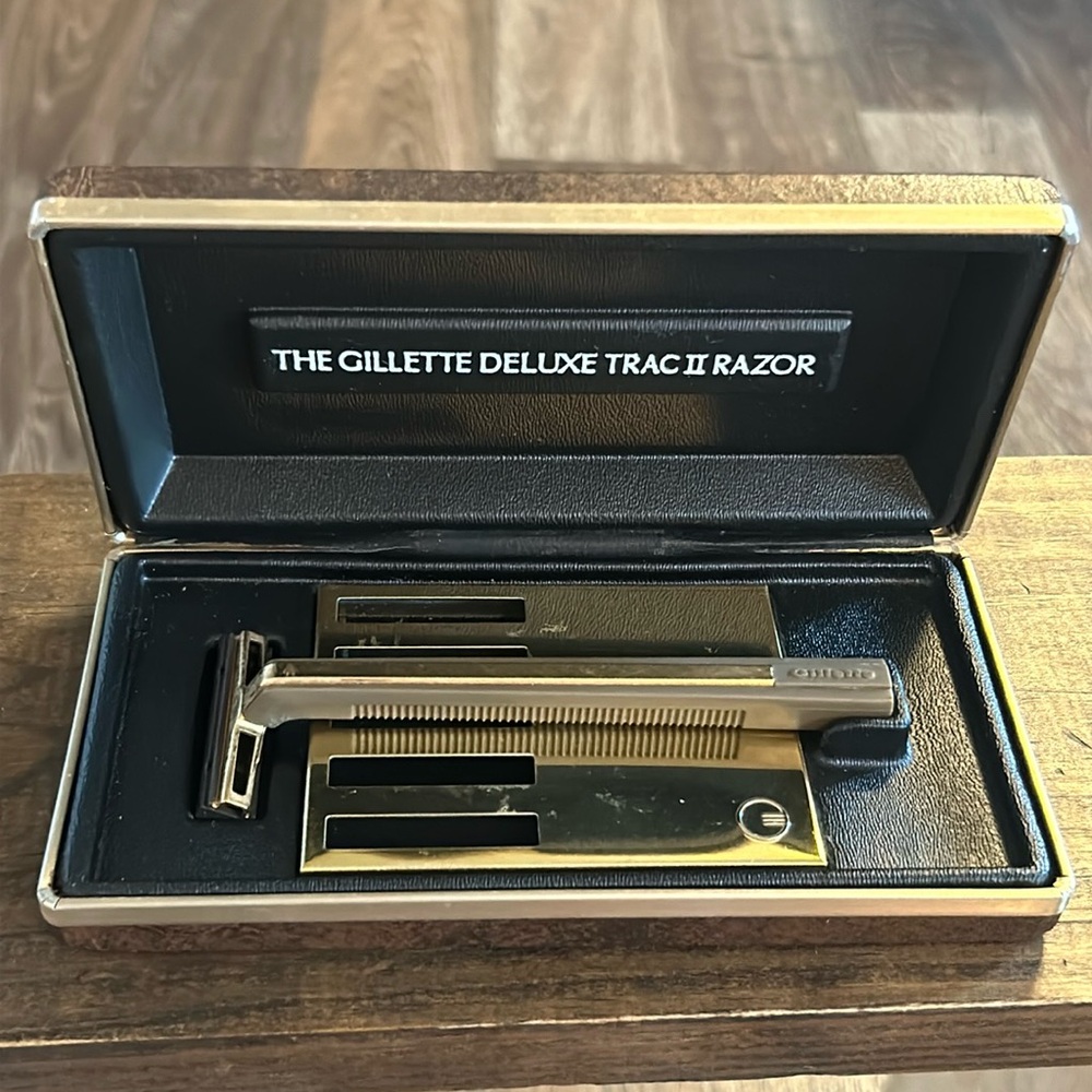 Vintage Gillette Gold Deluxe Trac Ii Safety Razor In … - Gem